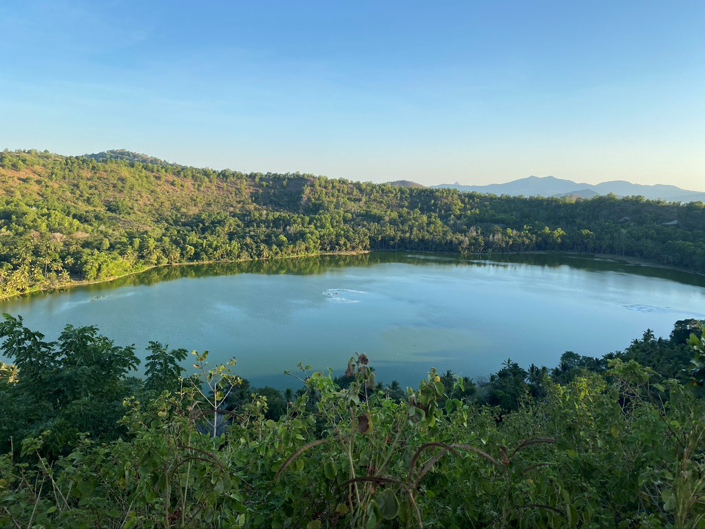 Le lac Dziani Dzaha, un laboratoire naturel témoin d’un monde vivant ...