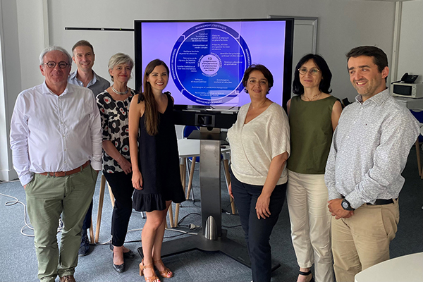 Le référentiel des compétences managériales du CNRS et ses premiers ...